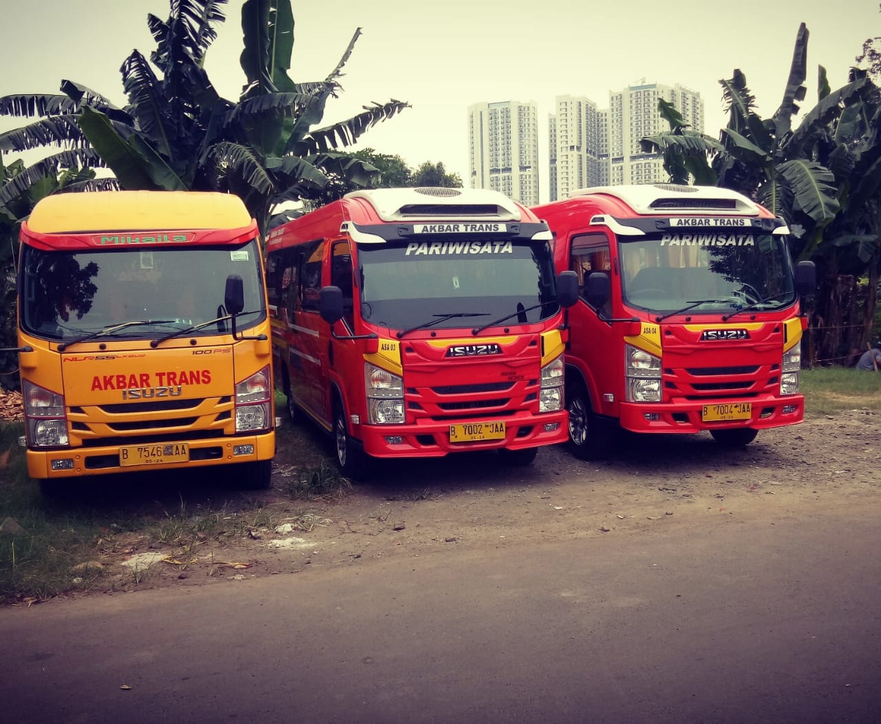 sewa elf long - Pusat Rental Elf Long 19 seat